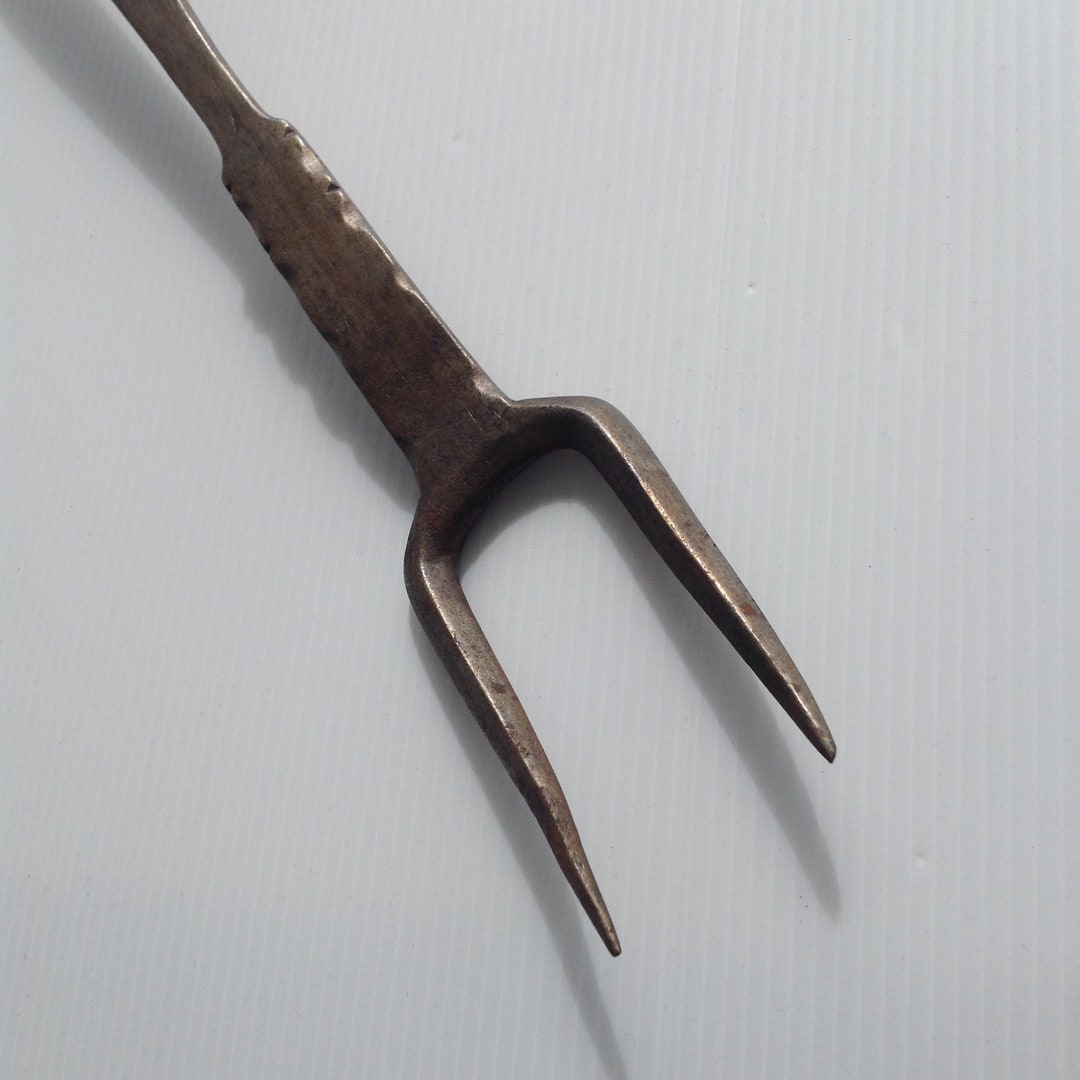Antique Frying Fork in Iron | 17/1800s | Scandinavia | NORDIC Selected ...