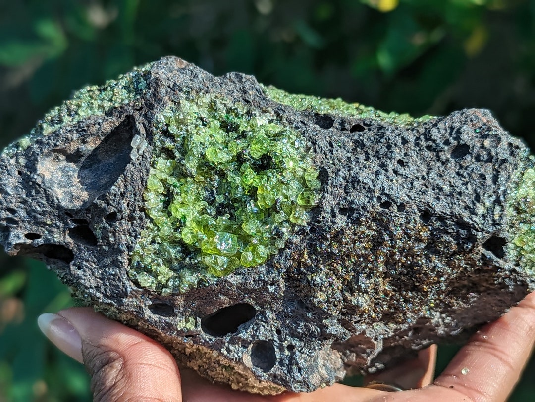 PERIDOT Rough Peridot Olivine Volcanic Big Rock Raw Peridot Chrysolite ...