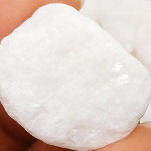 WHITE CRYSTAL Quartz Rock, Natural Crystal Stone Gem White Opaque ...