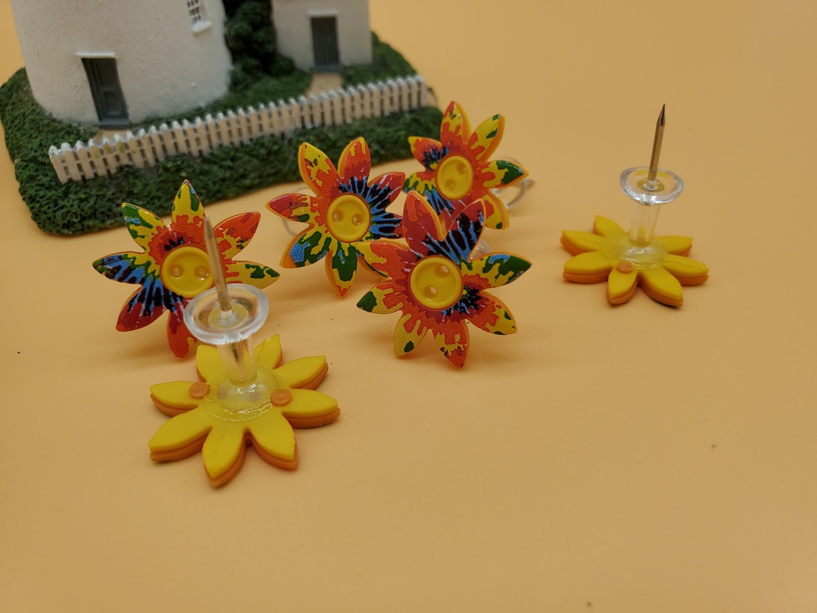 Retro Colourful Flower Push Pins, Cork Board Pins - Etsy