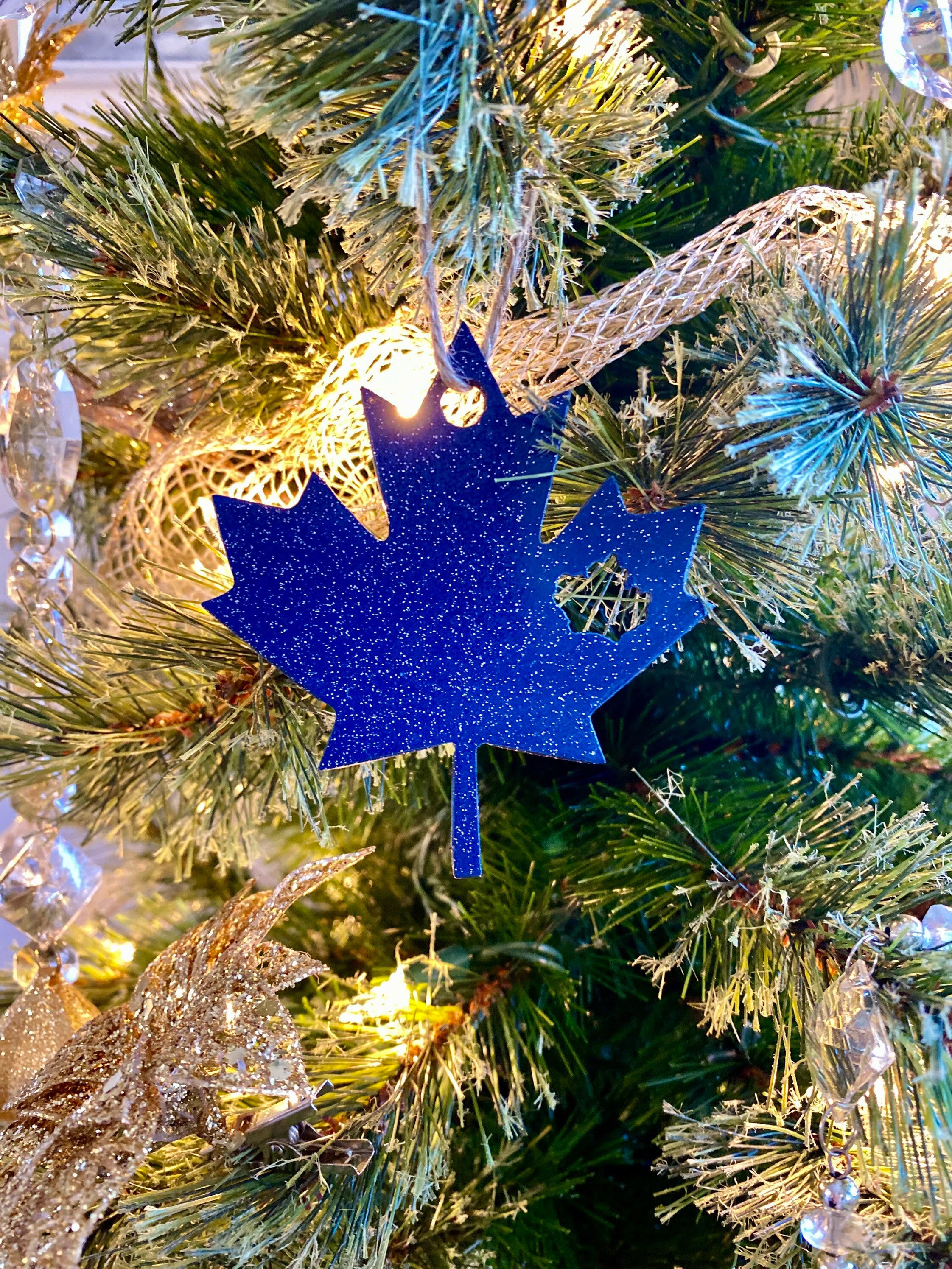 Metal Maple Leaf Ornament / Christmas Tree Ornament/ Wedding Favours ...