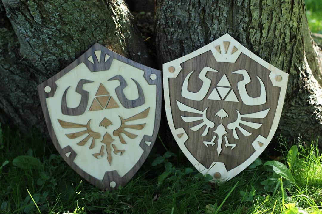 Hylian Shield: Legend of Zelda Wood Wall Art Decor - Etsy