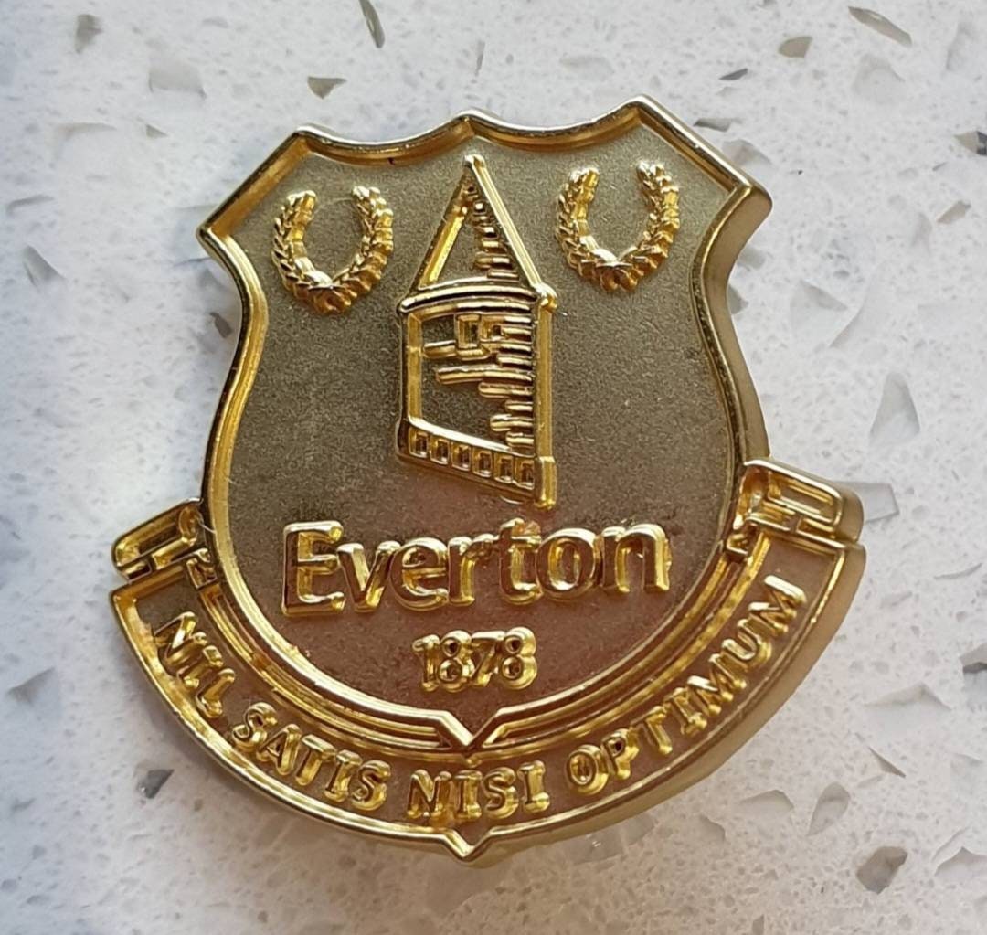 Everton Gold Club Crest Pin Badge - Lge - Etsy