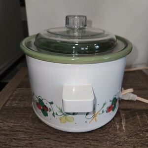 Vintage Sunbeam Slow Cooker Crock Pot 1.5 Quart Capacity White With ...