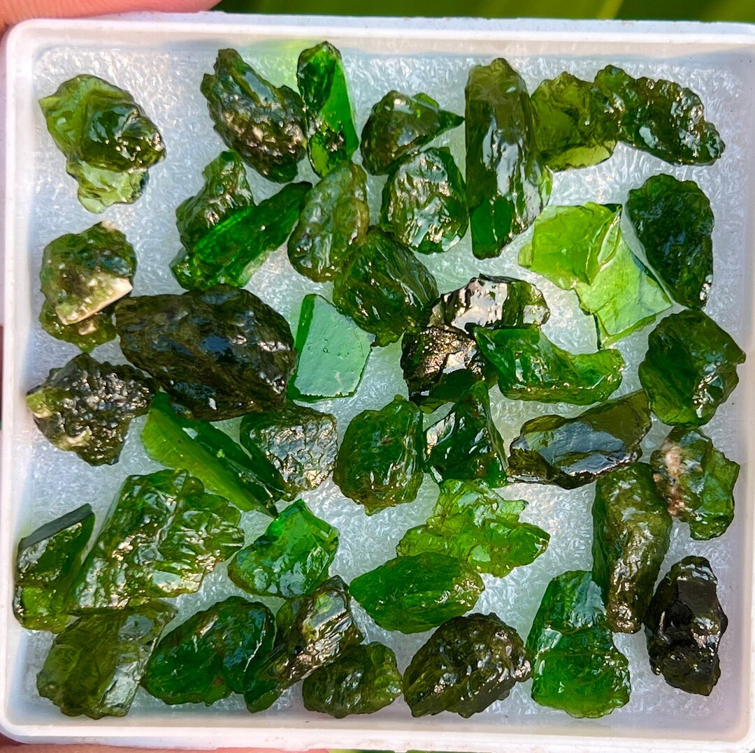 Chrome Diopside Rough Russian Chrome Diopside Raw Natural Chrome ...