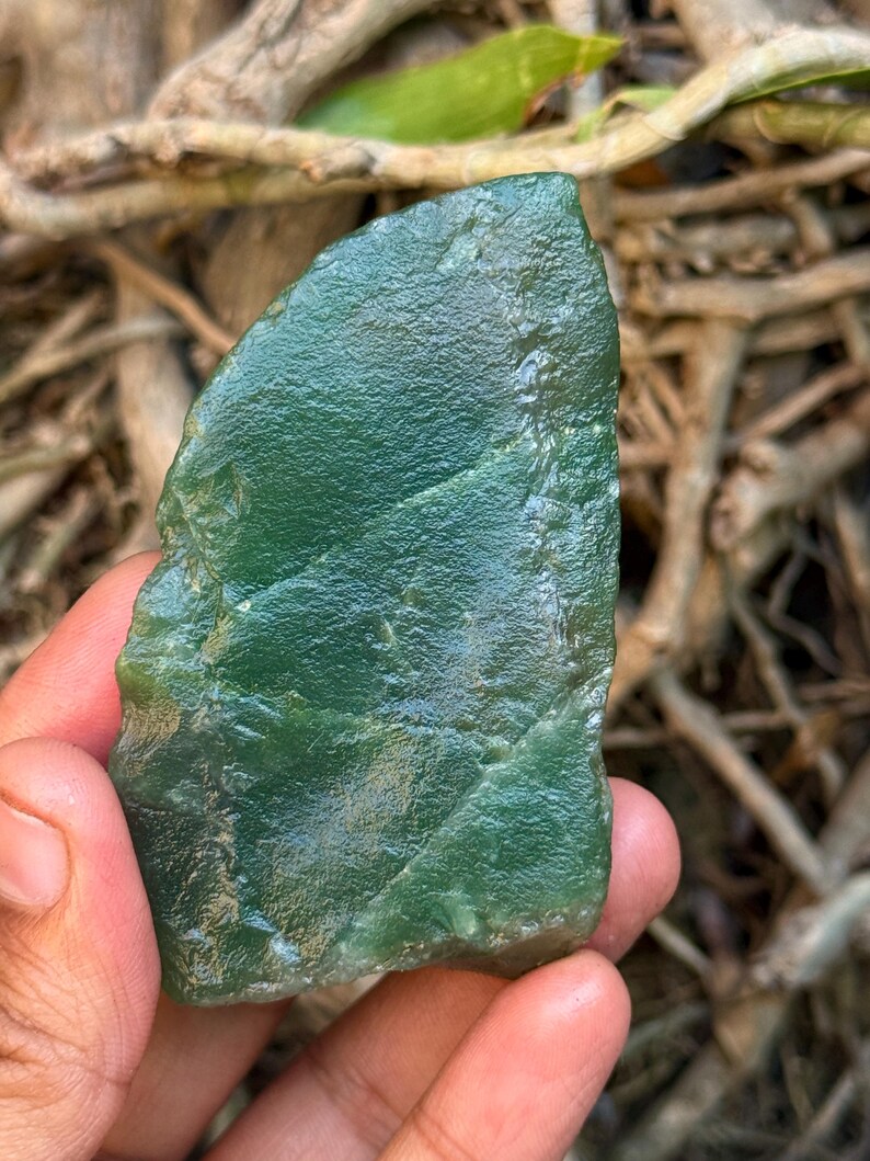 Natural Jade Raw Beautiful Rough Jade Green Jade Specimen Healings ...