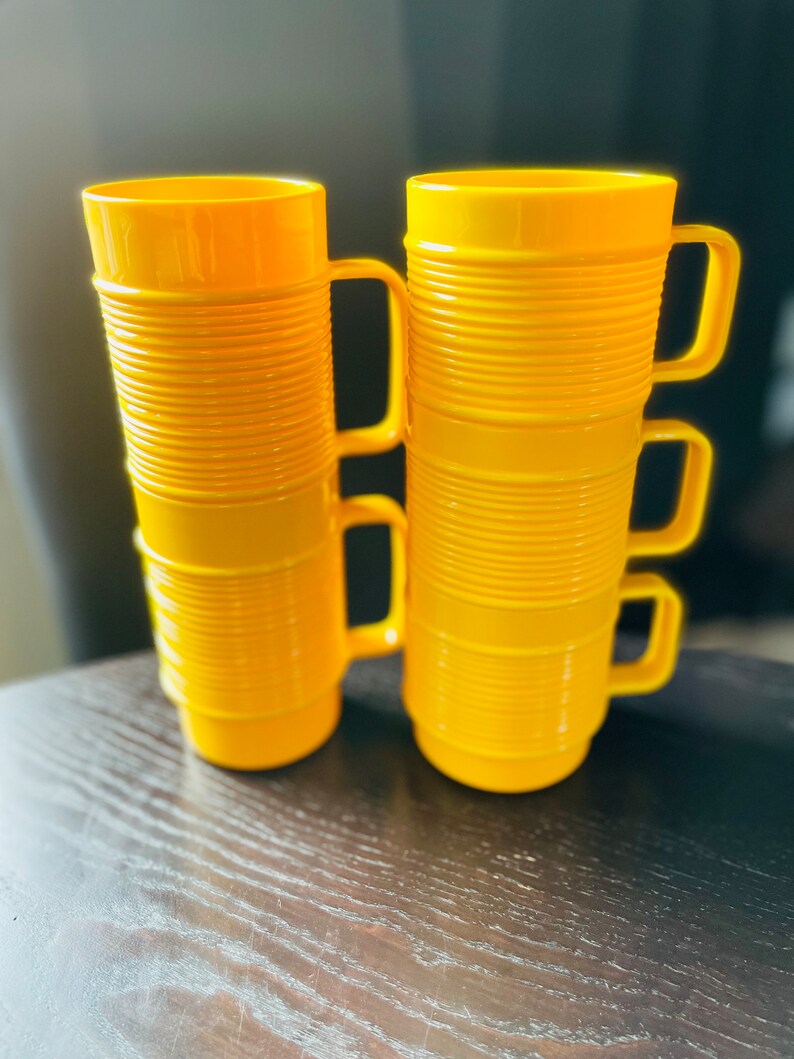 Set of 5 Vintage Rubbermaid Sunny Yellow Plastic Mugs - Etsy