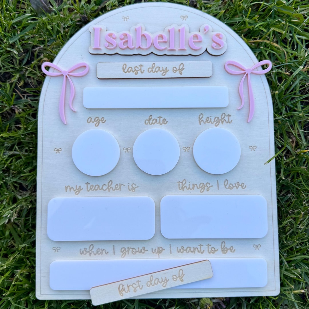 Reuseable First Day of School Sign With Bows - Etsy UK