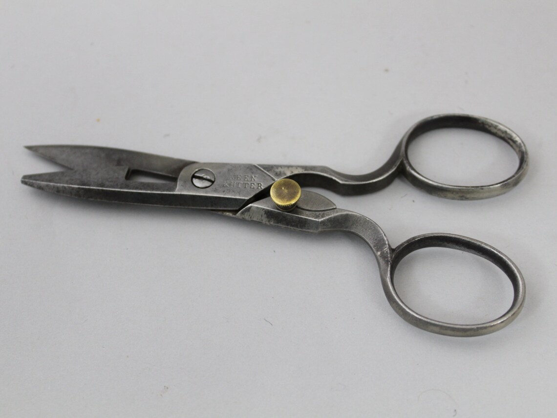 Vintage Buttonhole Scissors - Etsy