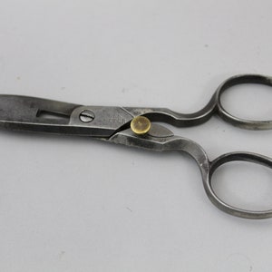 Vintage Buttonhole Scissors - Etsy