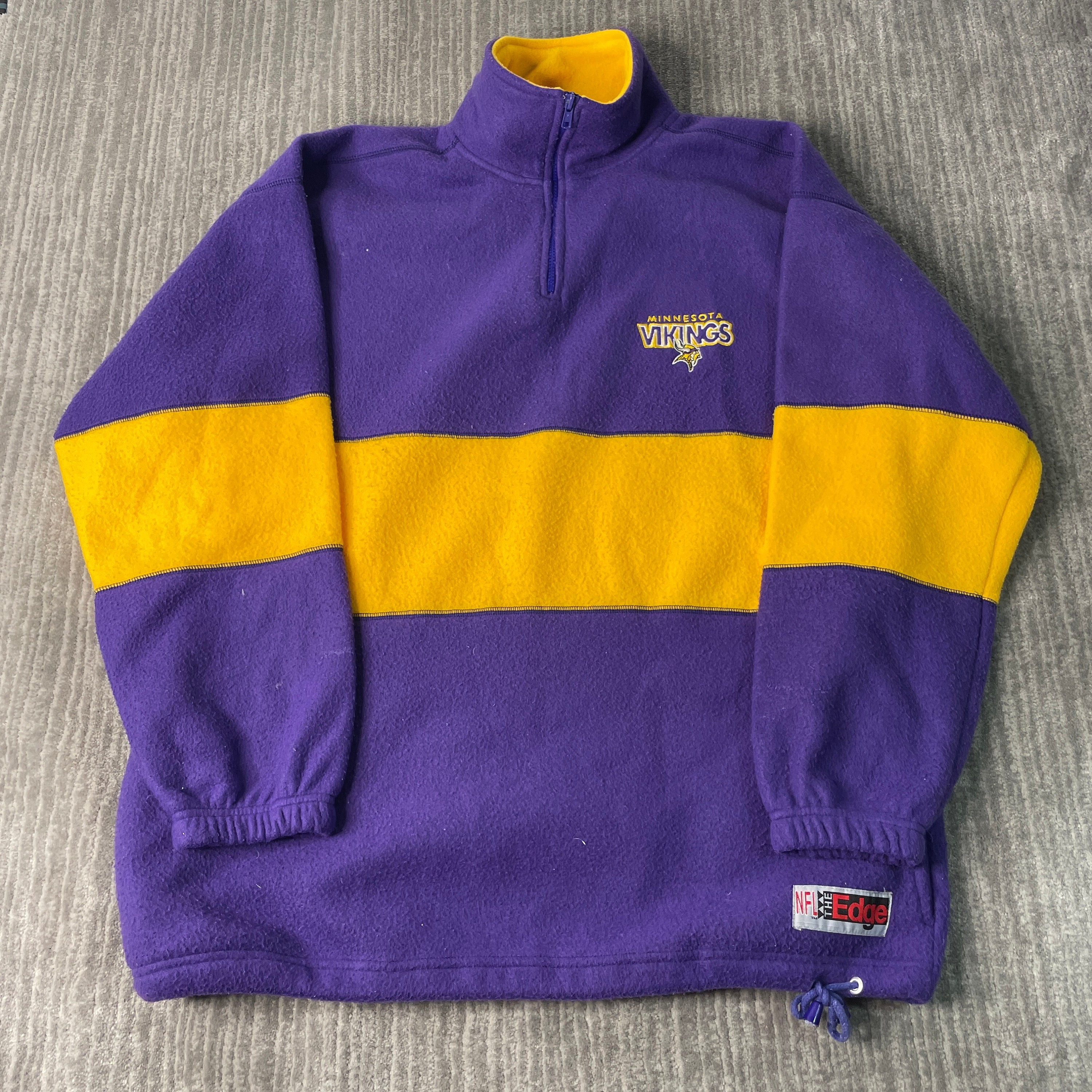 Vintage 90s Minnesota Vikings NFL Football Striped Pattern Vintage 90s Minnesota Vikings NFL Football Striped Pattern