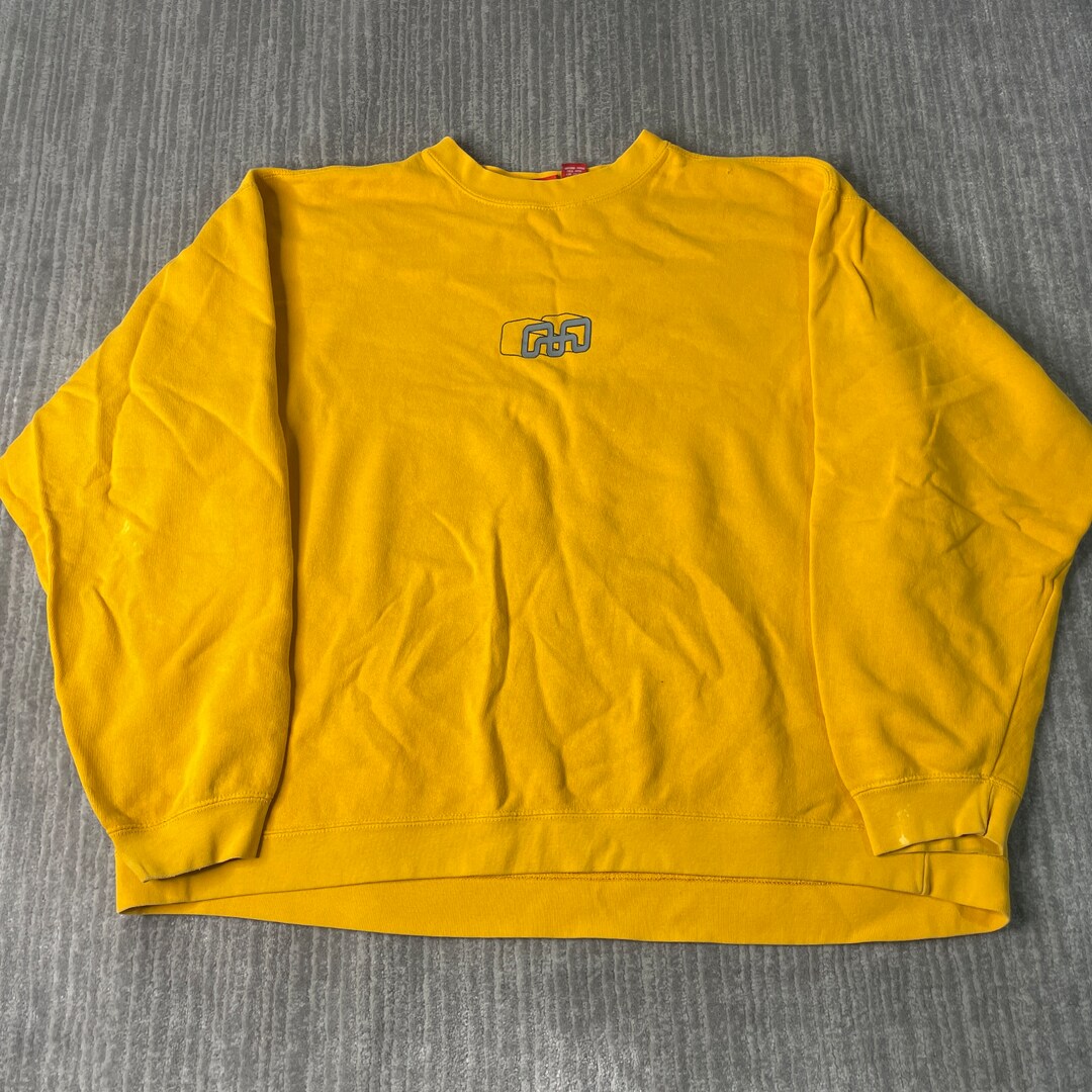 Vintage 2000s Mossimo Small Logo Skate Style Basic Essential Streetwear ...