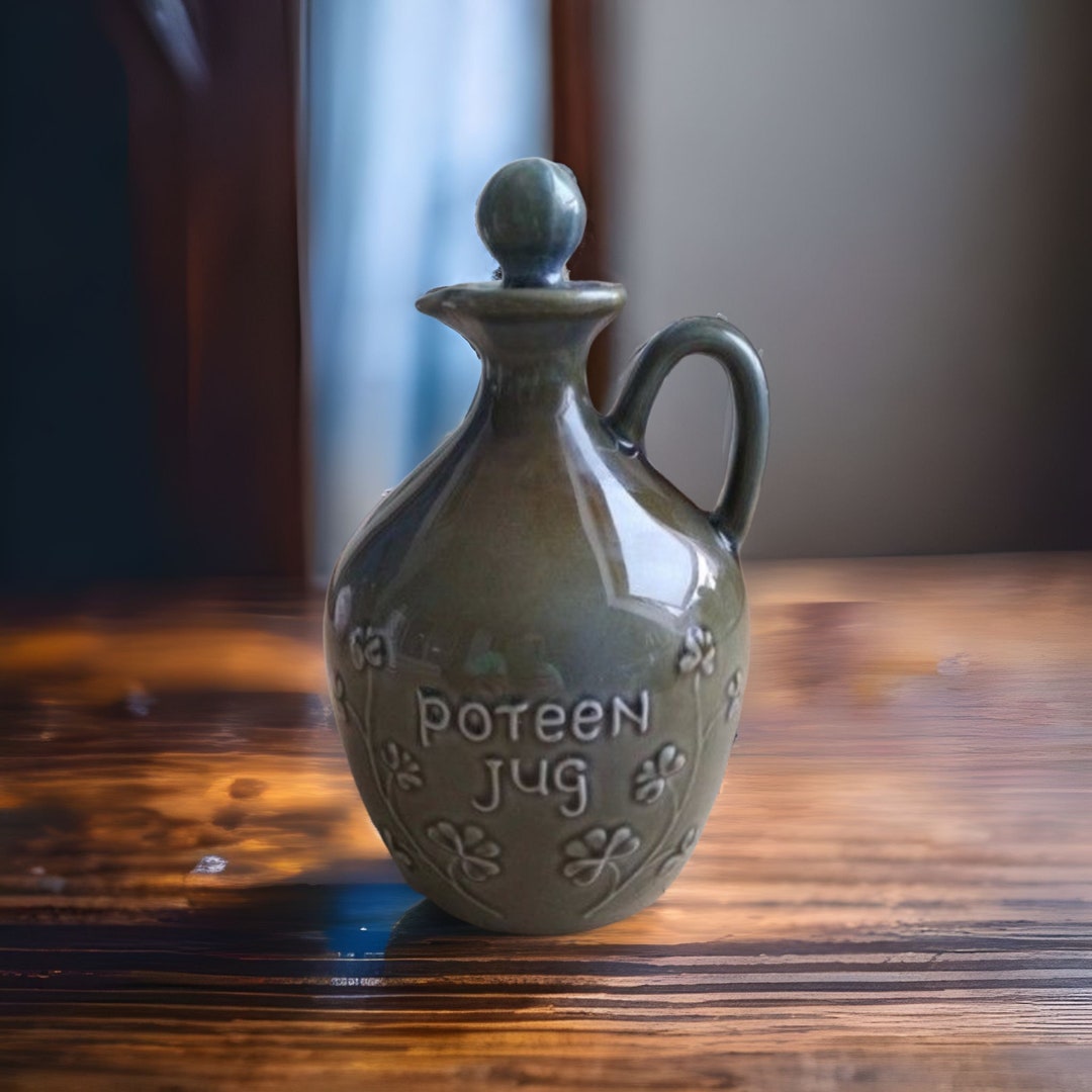 POTEEN JUG Pitcher Bottle in Glazed Porcelain Made by Wade in Ireland ...