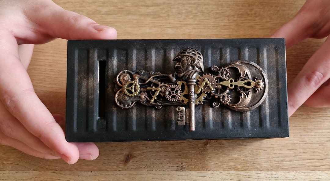 Steampunk Money Box "sherlocked" - Etsy