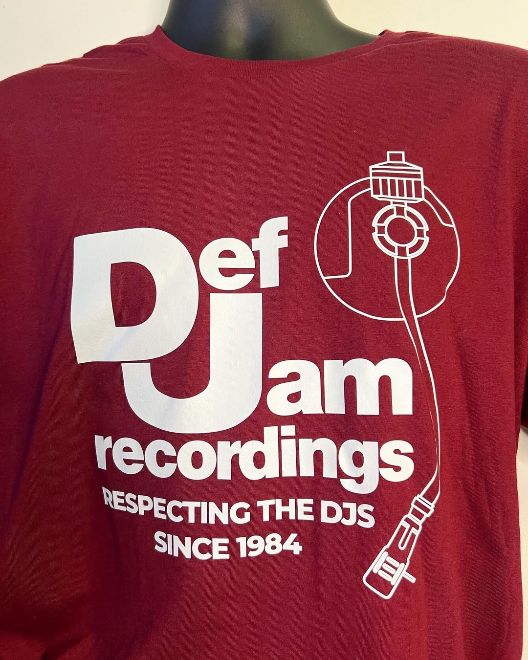 New T-shirt Def Jam Recordings Labels Hip-hop Logo Maroon Color Size ...