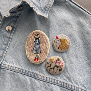 Floral Embroidery Brooch Pin Handmade Girl Embroidered Pin party Coat ...