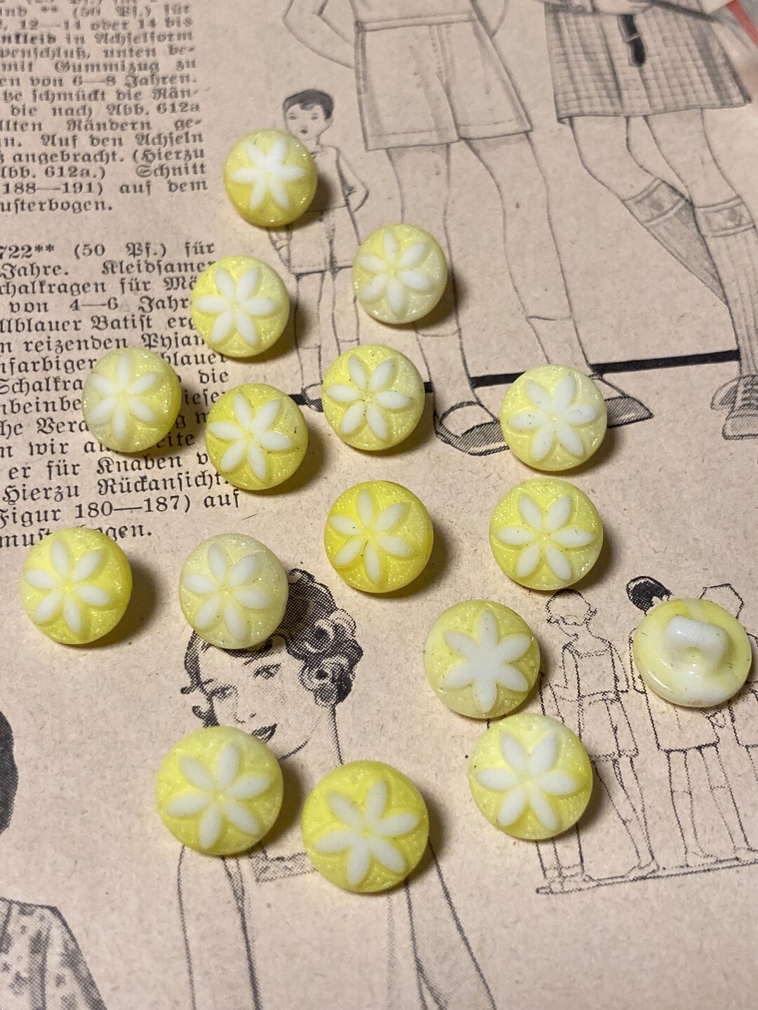 15 Glass Buttons - Opaque Glass Button Set - 11 Mm - Etsy
