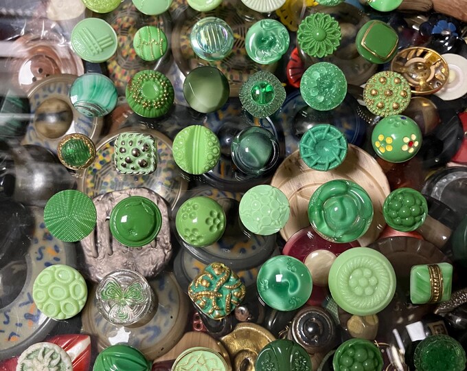 Highlight: 40 Old Glass Buttons - Unique Collection - Green Ones - Etsy