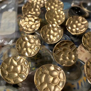 12 Gorgeous Glass Buttons - Old Couture Buttons - 22 Mm - Etsy
