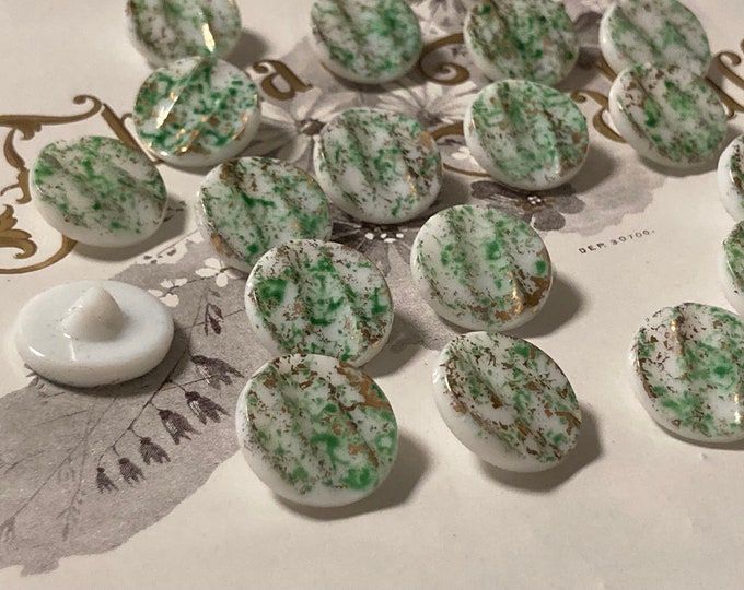 20 Vintage Glass Buttons - Wonderful Old Glass Buttons - 18 Mm - Etsy