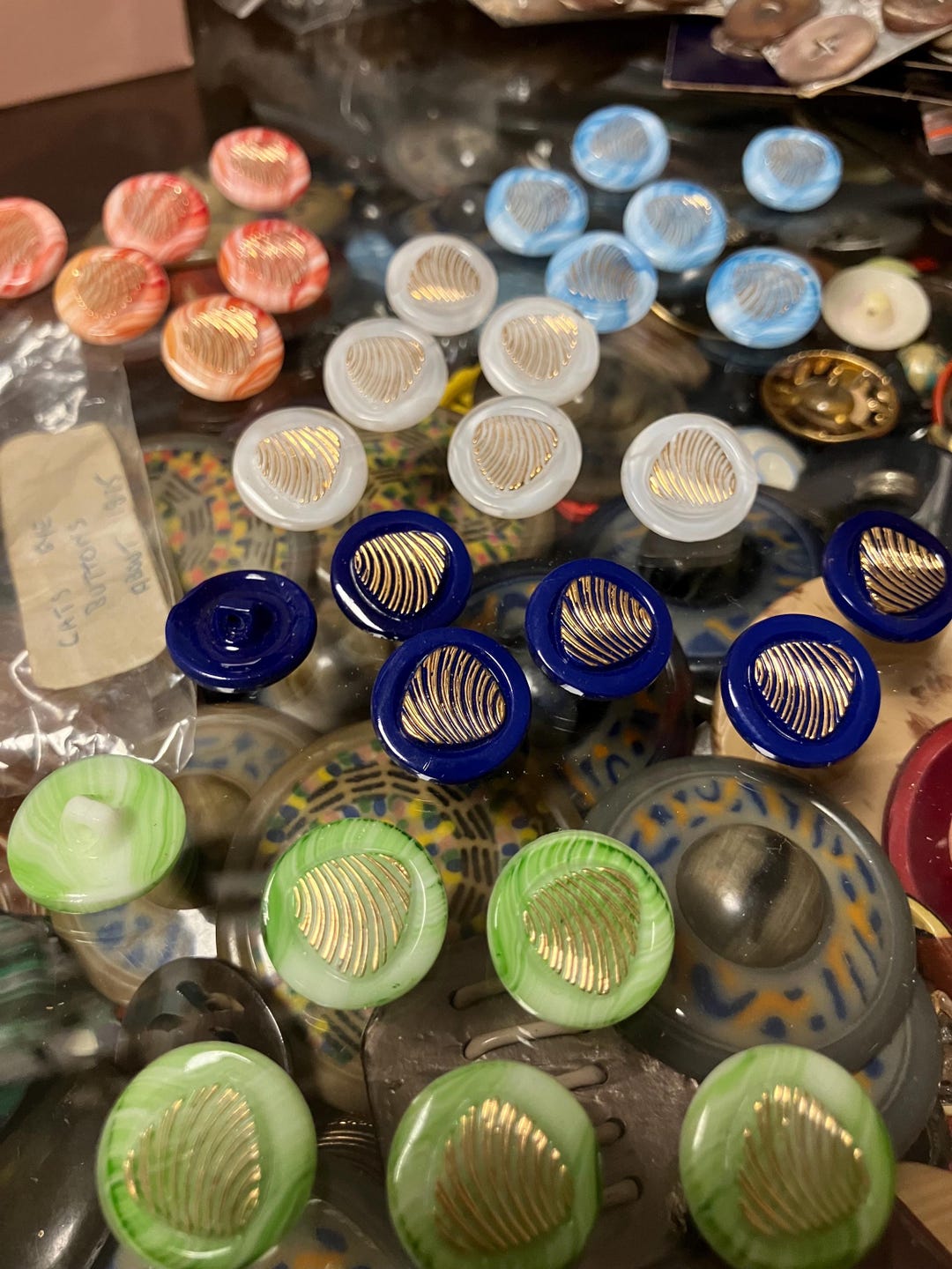 30 Vintage Glass Buttons - Wonderful Old Glass Buttons - 18 Mm - Etsy