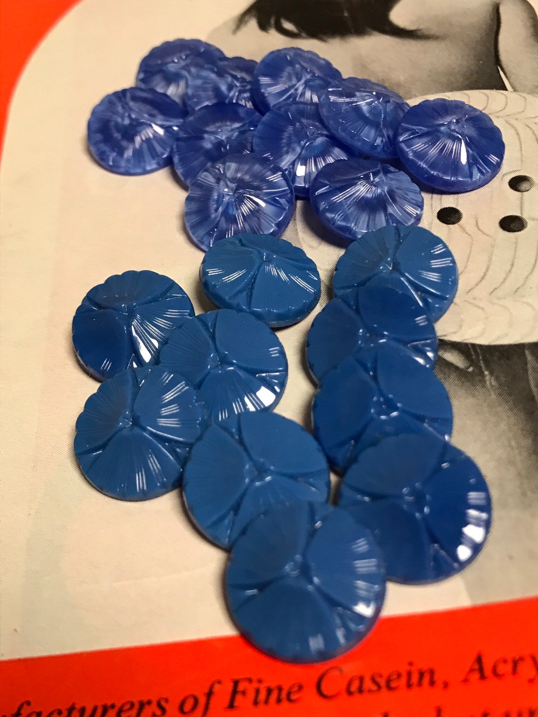 20 Vintage Glass Buttons Wonderful Old Glass Buttons 18 Mm - Etsy