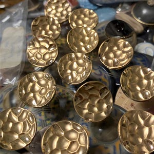 12 Gorgeous Glass Buttons - Old Couture Buttons - 22 Mm - Etsy