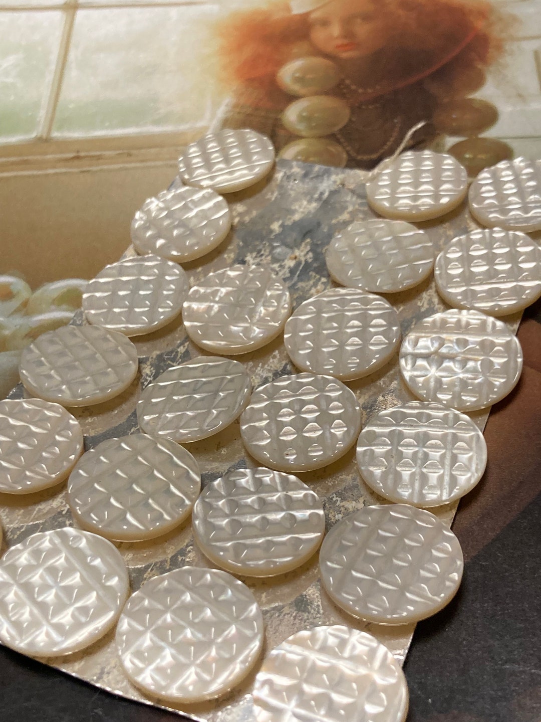 22 Old Vintage Mother of Pearl Button Wonderful Shimmering Shell ...