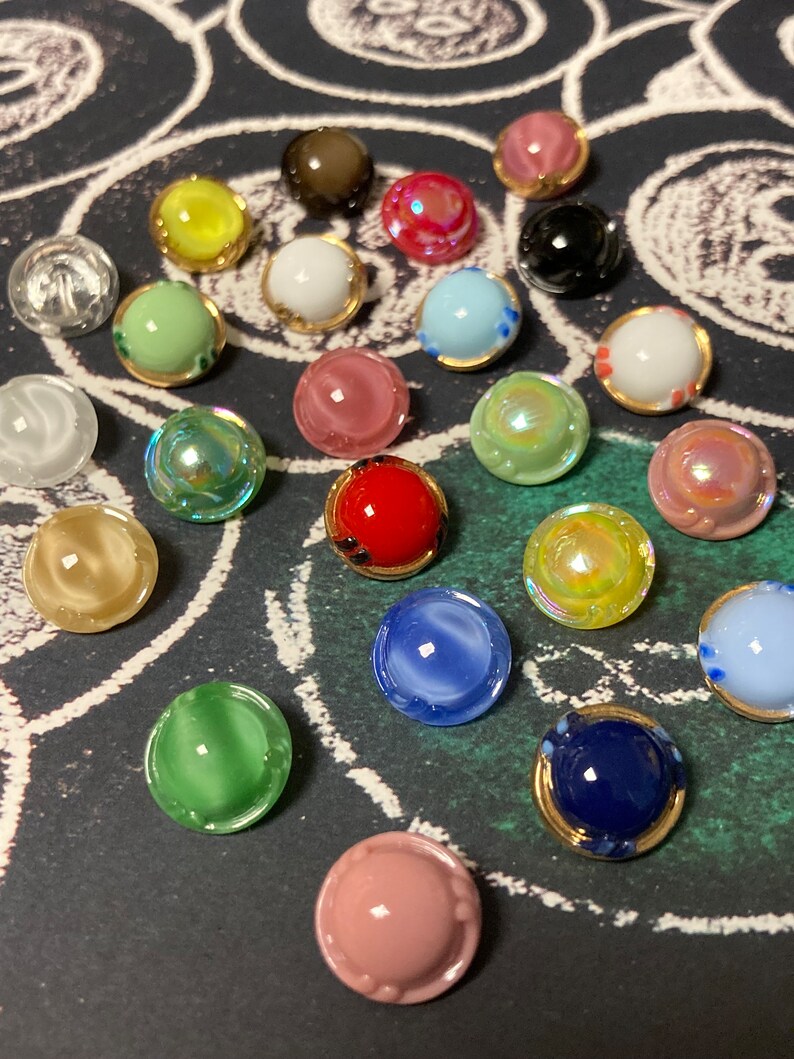 20 Vintage Glass Buttons Wonderful Old Glass Buttons 13 Mm - Etsy