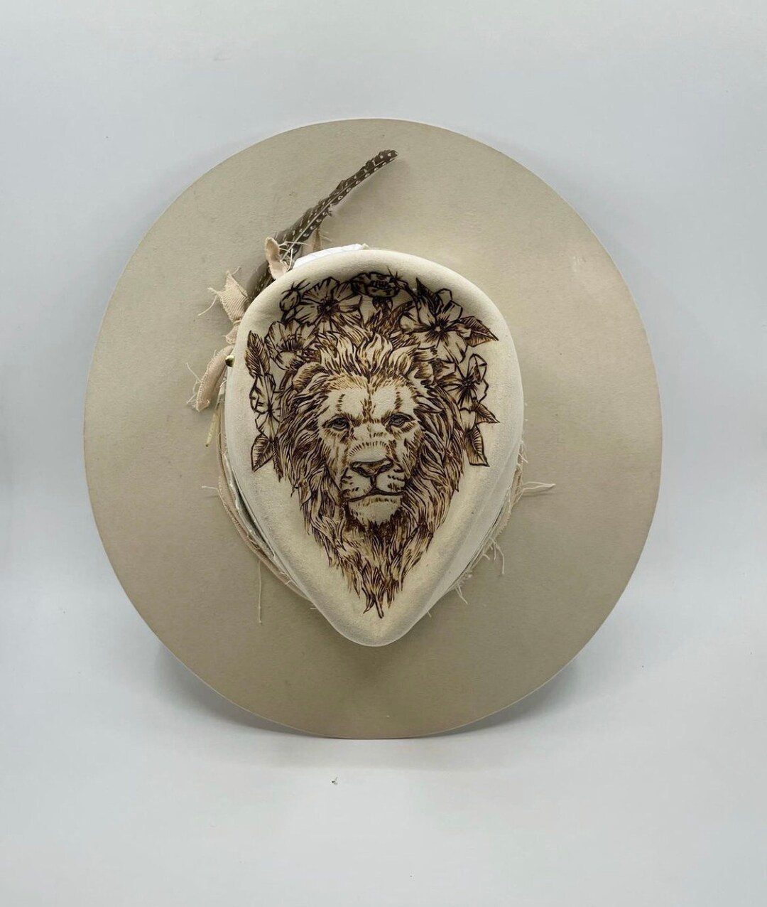 Custom One of Kind Beaver Felt Hat, Hand Burned Design : lion Heart ...