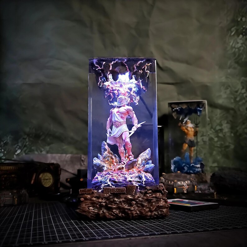 Kratos Vs Hydra God of War Lamp Hand‑cast Resin Night Lamp, Resin ...