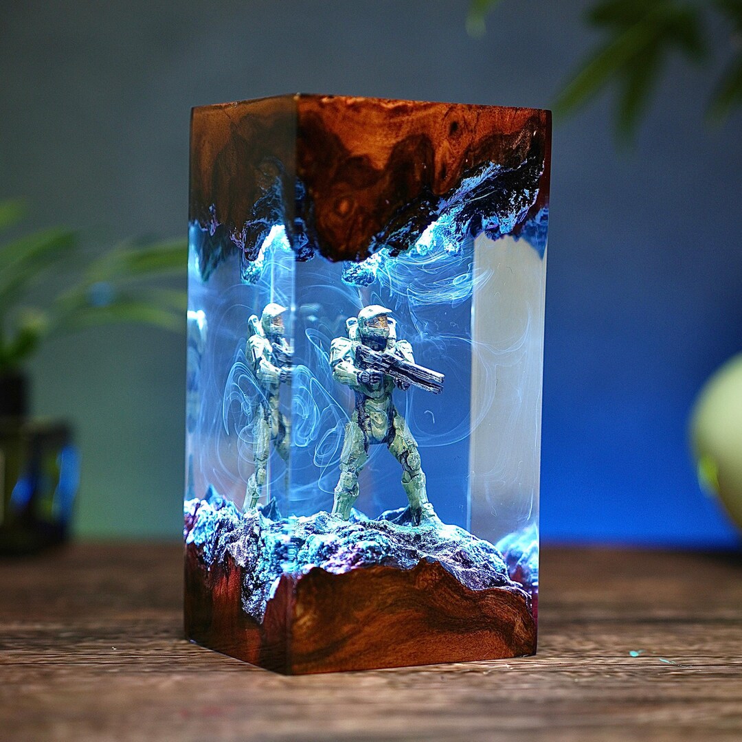 Master Chief Halo Lamp Alien Xenomorph Biolab Night Lamp, Custom Table ...