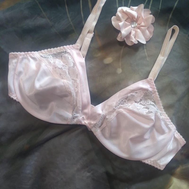 1970s Bra - Etsy