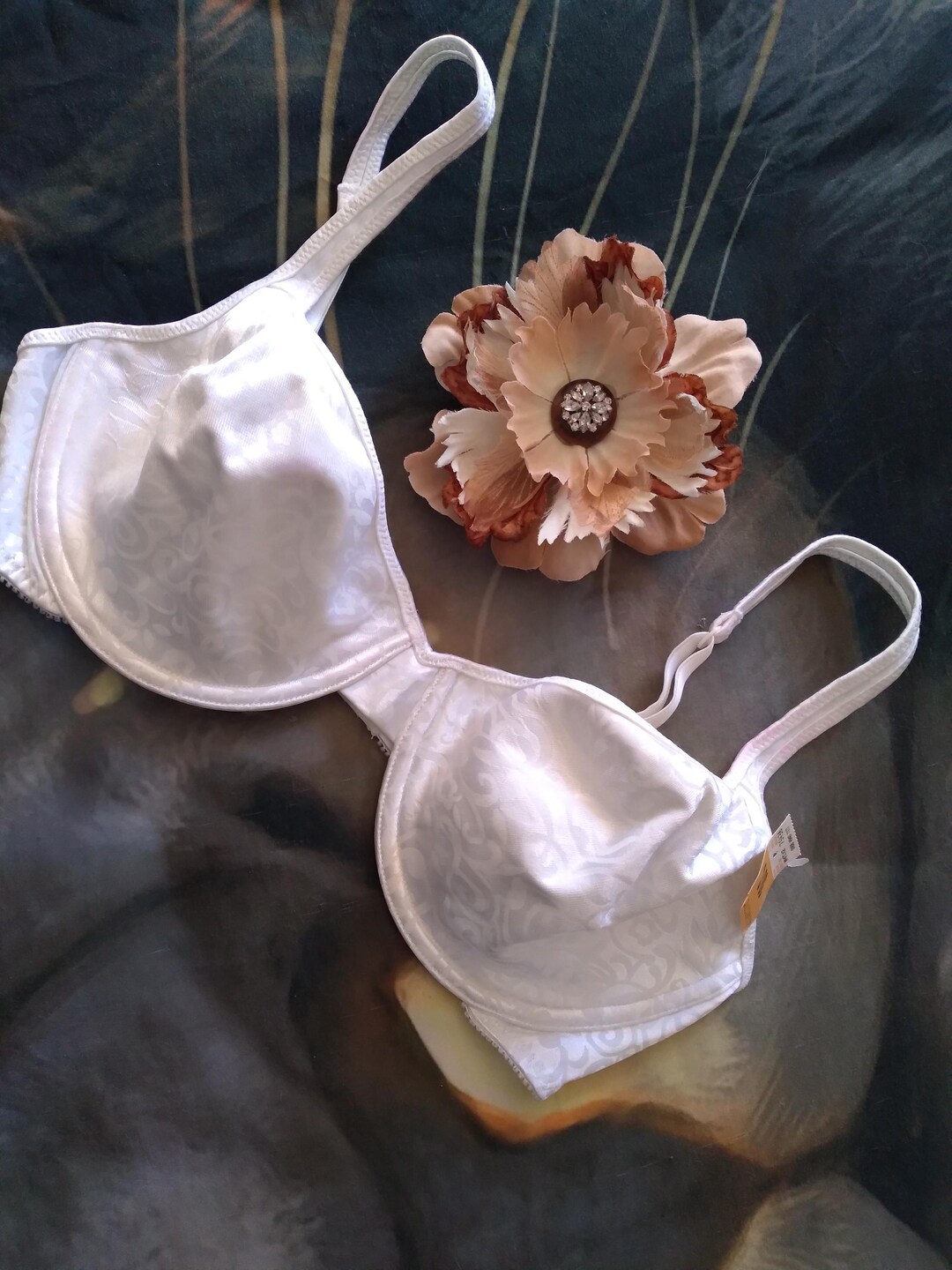 38C Vintage Vassarette Bra White Ice Floral #75438 Nylon Bra New With ...