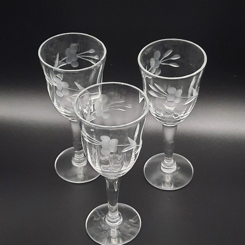 Etched Wine Glasses Etsy