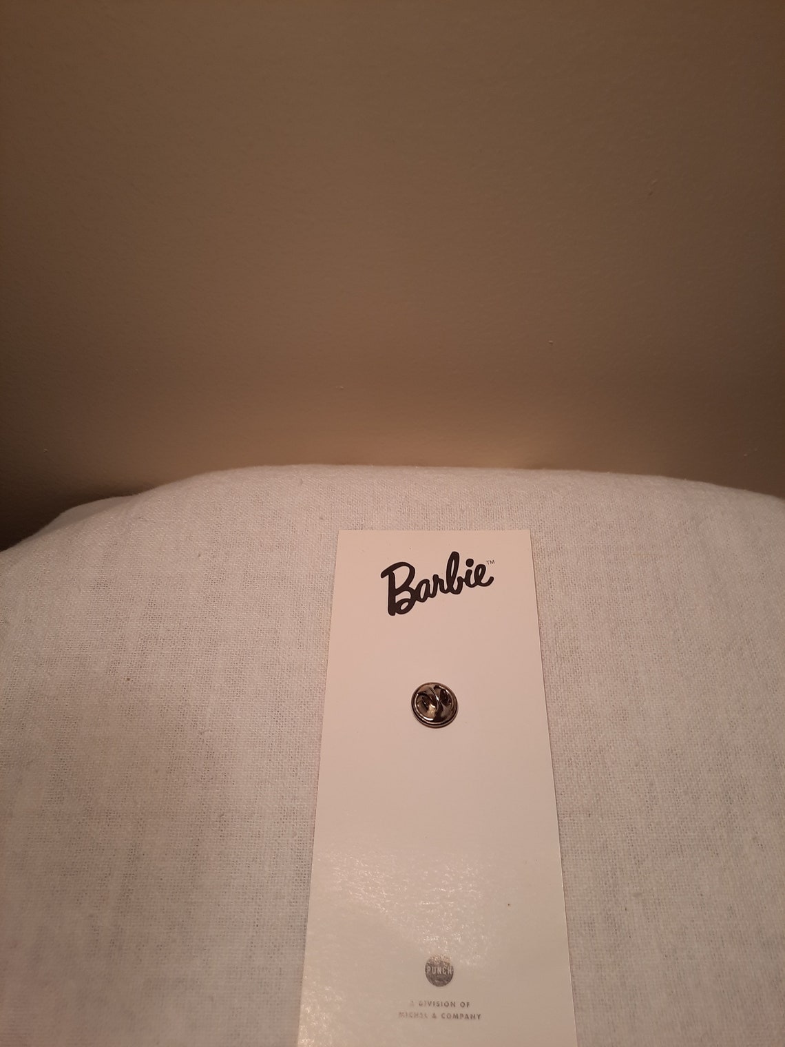 Vintage 1999 Barbie Lapel Pin, High Heeled Red Shoe on Green Background ...