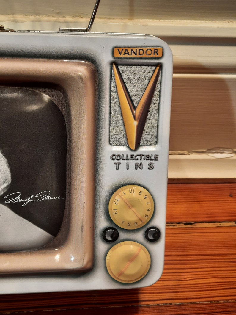 Vintage 1999 Vandor Marilyn Monroe Collectible 'television' Tin - Etsy