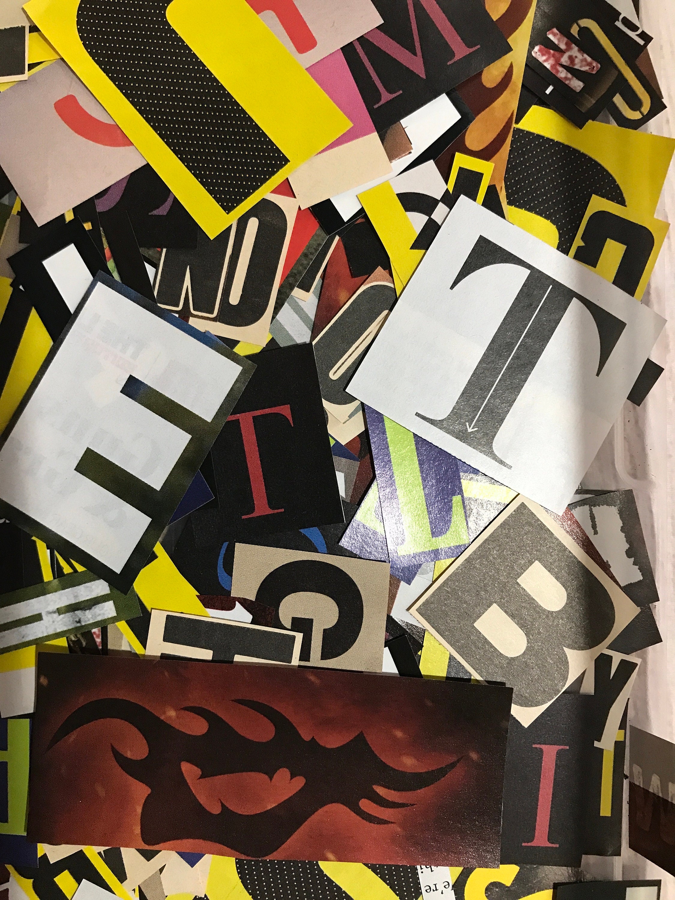 125 Paper Ransom Note Letter Cutouts Crafting Collage Scrapbooks Junk ...