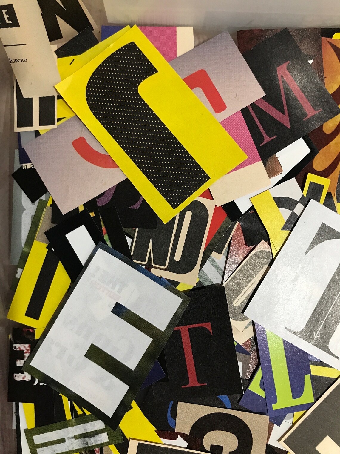 125 Paper Ransom Note Letter Cutouts Crafting Collage Scrapbooks Junk ...