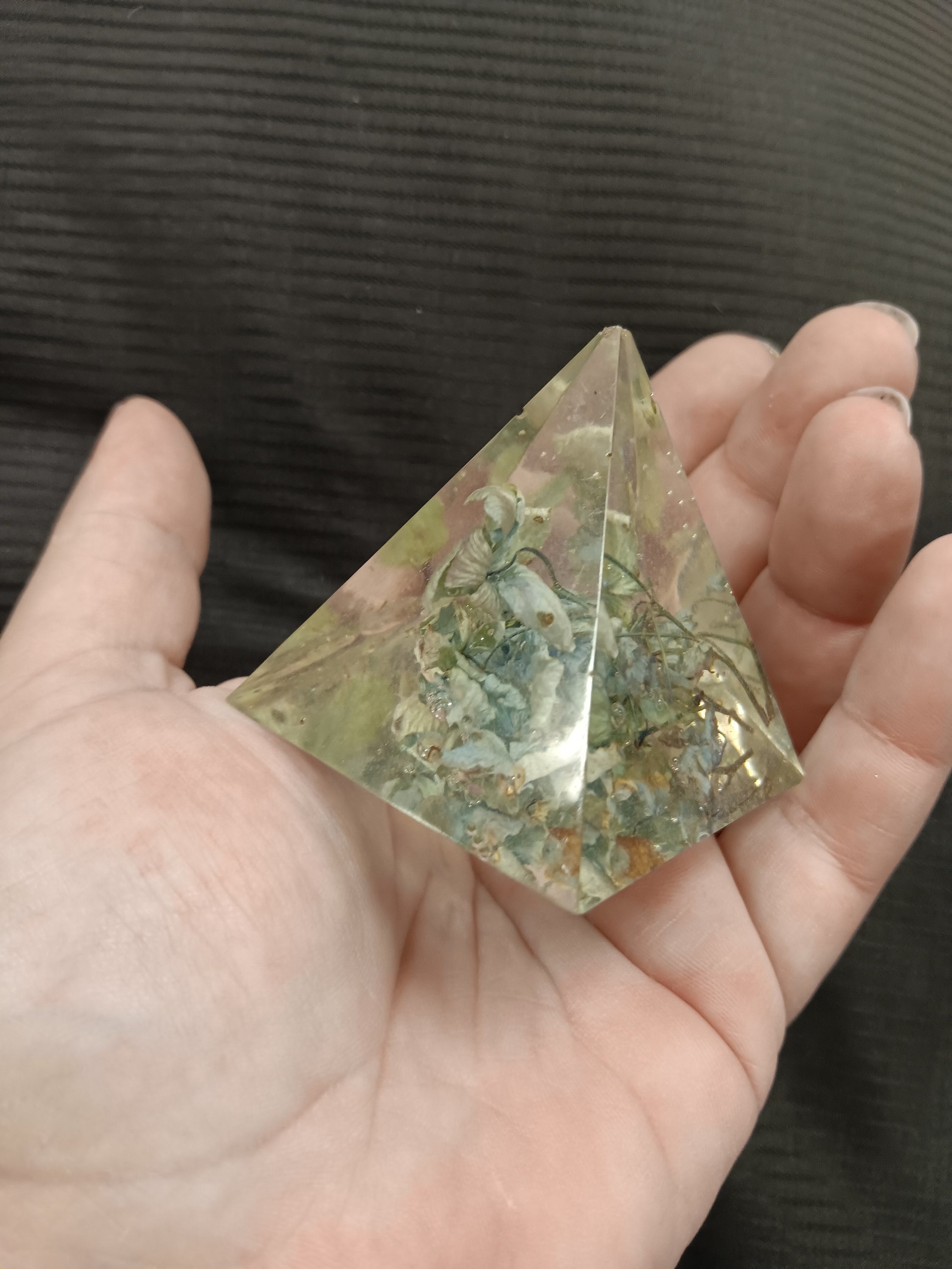 Green/blue Hydrangea Pyramid - Etsy