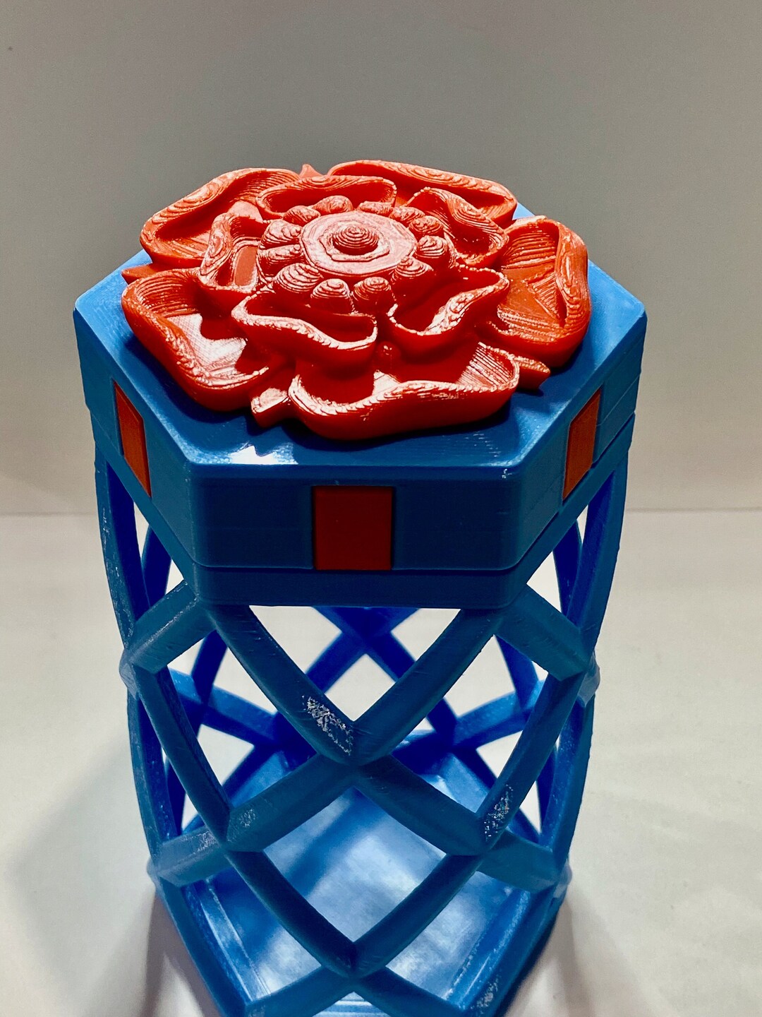 Twist Lock Trick Box - Tudor Rose With Open Twist Base - Etsy