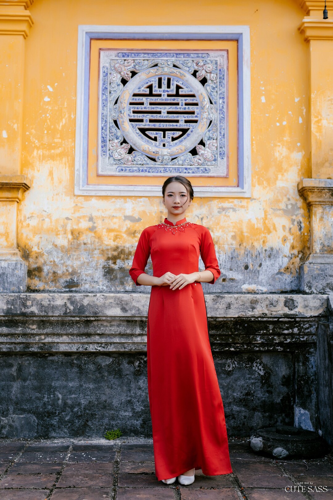 Sparkle Neck Detail Ao Dai Set | Pre-made Traditional Vietnamese Ao Dai ...