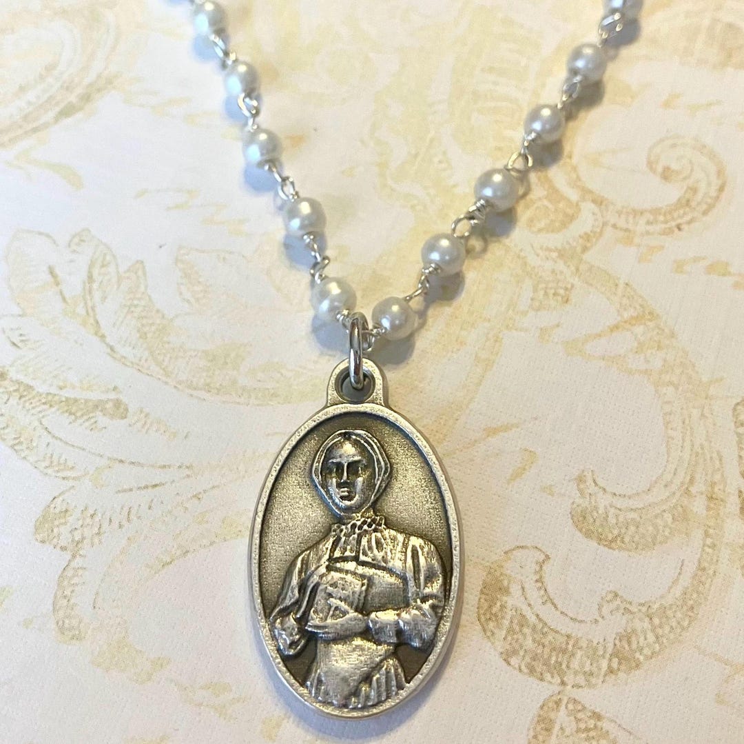 St. Margaret Clitherow - White Pearl Beaded Necklace - Etsy