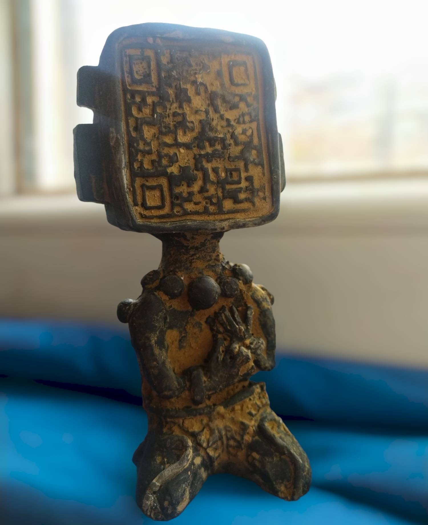 QR Code Head Statue With Stand / Ancient Mayan Statue - Etsy QR Code Head Statue With Stand / Ancient Mayan Statue - Etsy