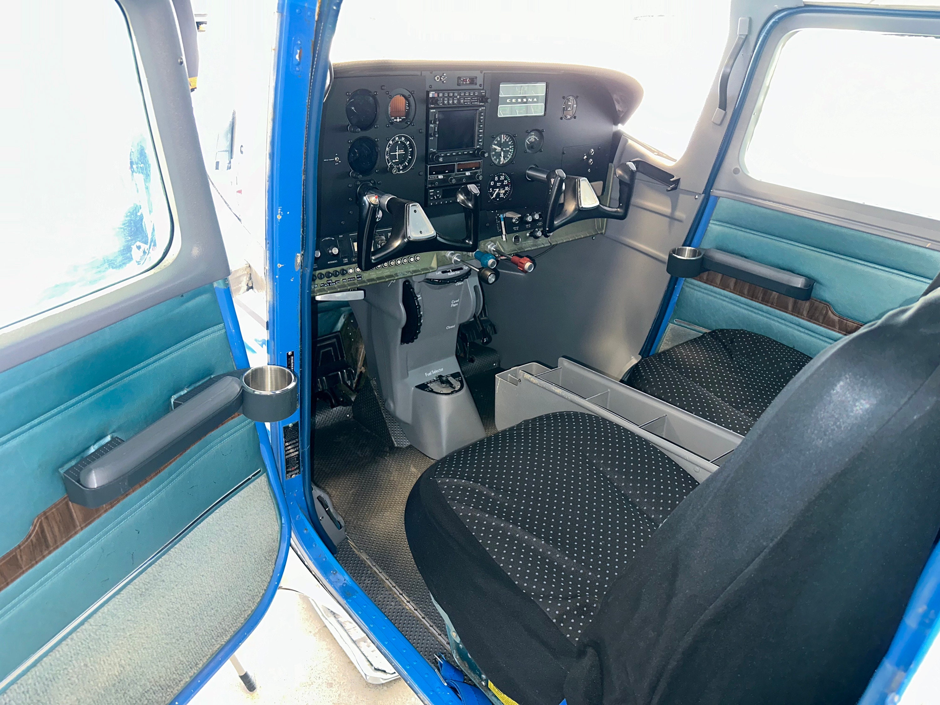 Cessna Cupholder Arm Rest, Replaces Part Numbers 1414082-20, 0514078-5 ...