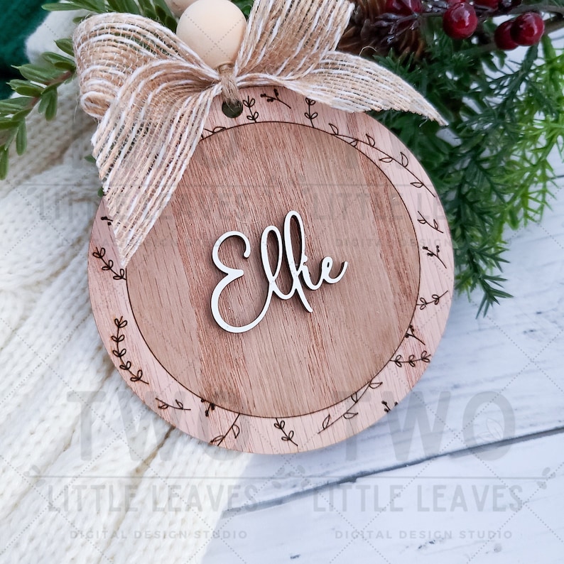 Christmas Tag SVG Wood Ornament SVG Leaf Border SVG - Etsy