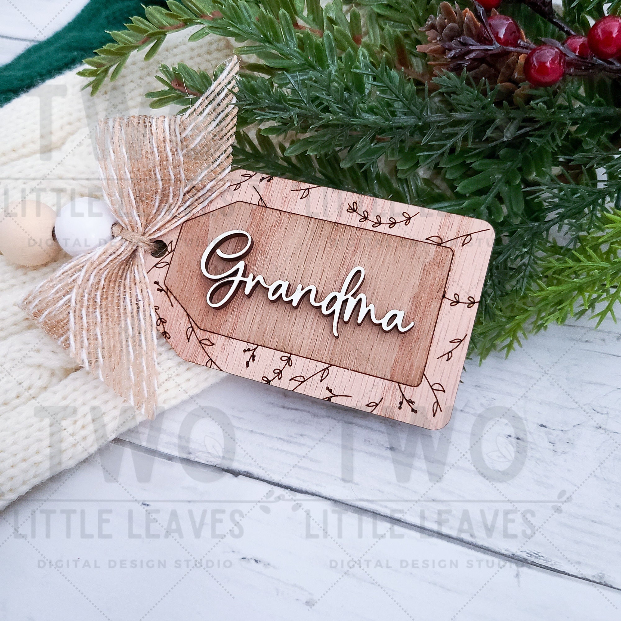 Christmas Tag SVG Wood Ornament SVG Leaf Border SVG - Etsy