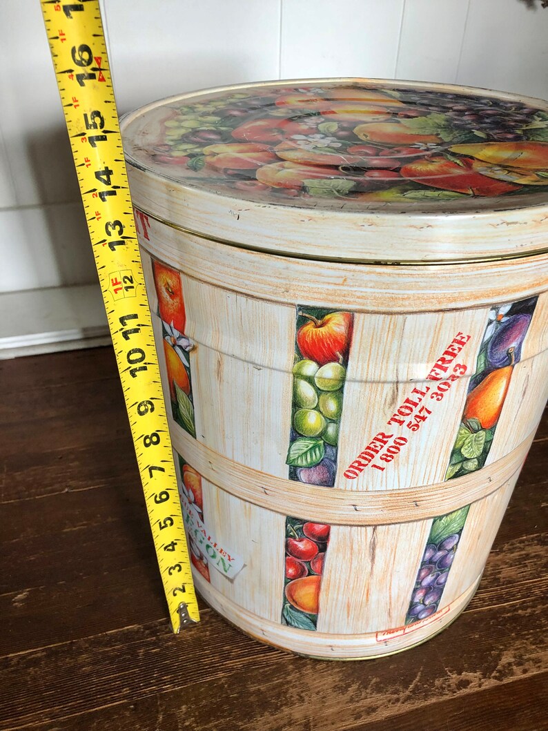 Vintage Large Tin Can With Cover Metal Storage Bin Retro Tin Container ...