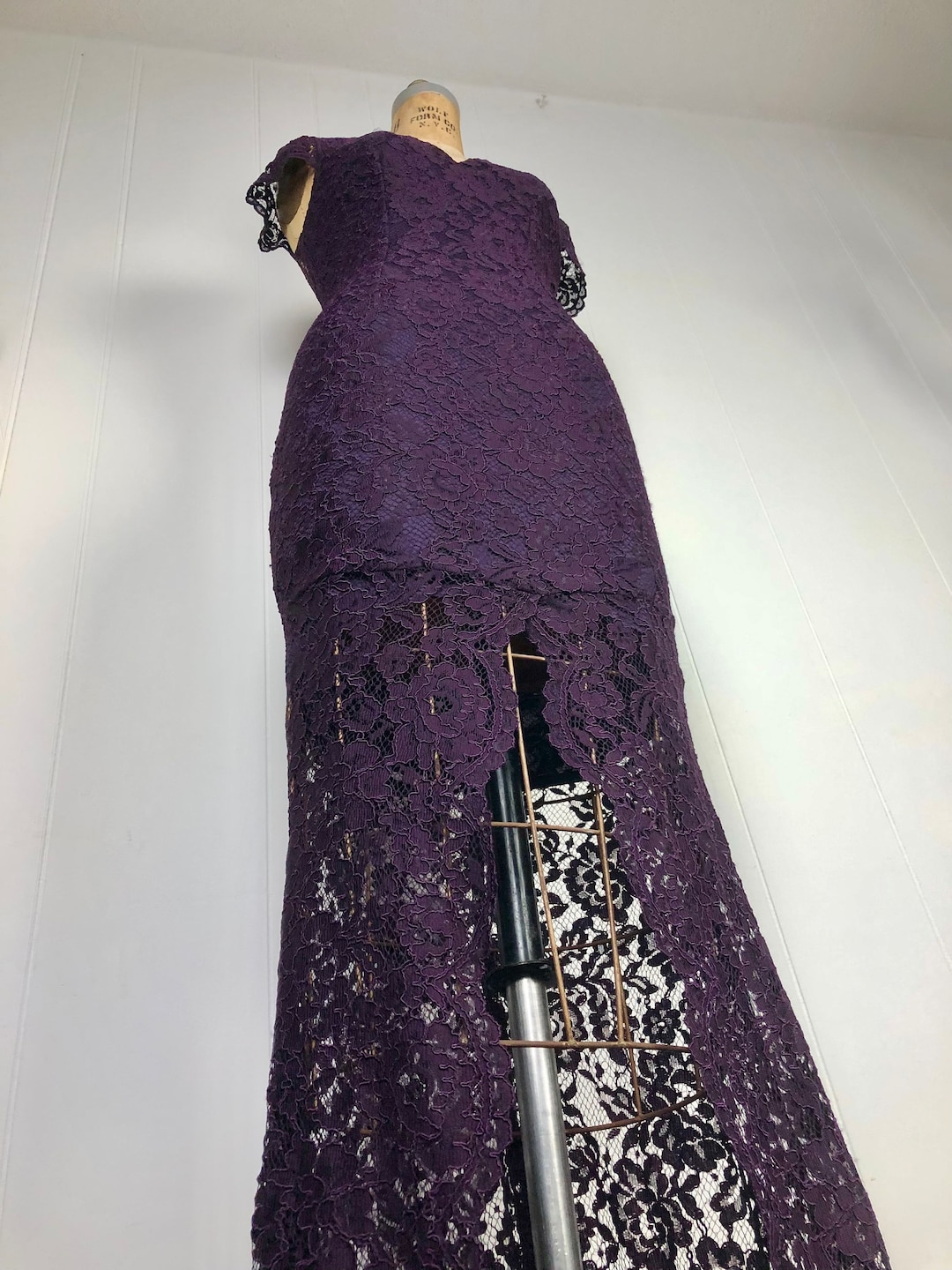 Plum Lace Evening Gown Short Sleeve Dress Size 2 - Etsy