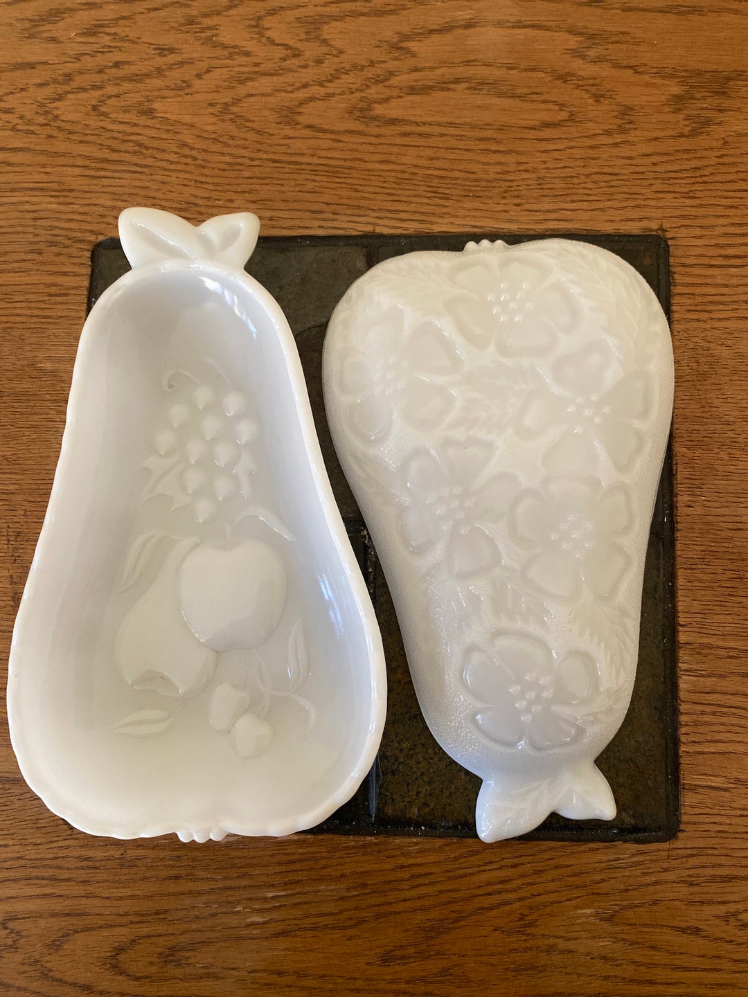 2 Hazel Atlas Pear Shaped Milk Glass Snack Fruit Dish Plate Vintage - Etsy